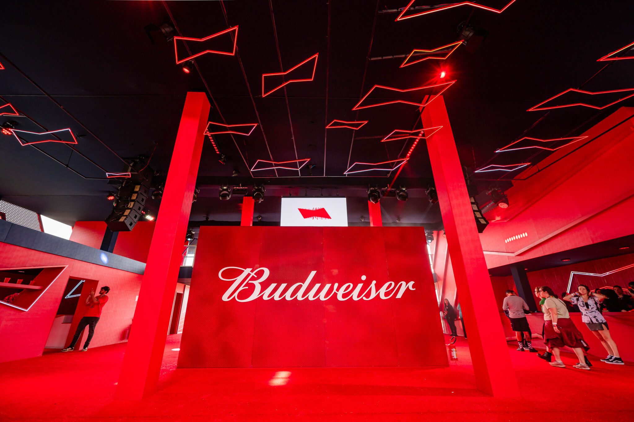 Bud Tour 2025: Budweiser, a cerveja dos ídolos e dos fãs, leva ...