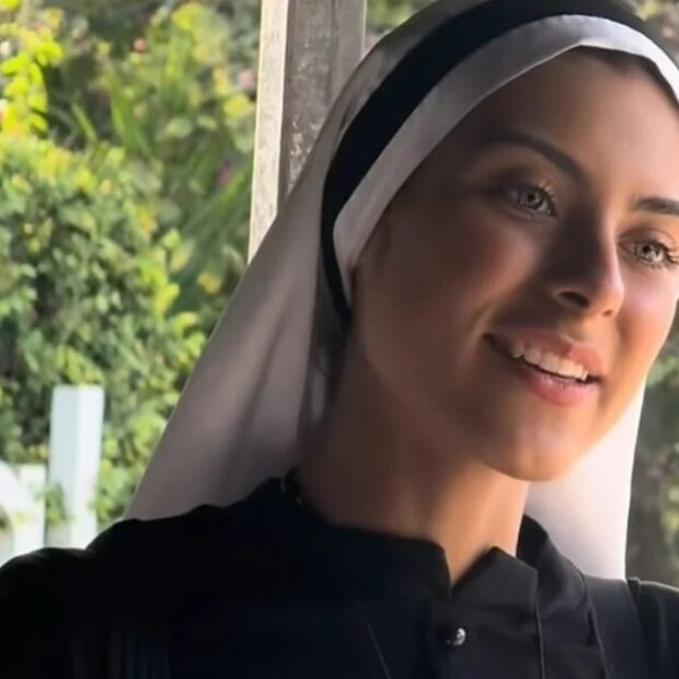 De modelo à freira: conheça irmã Eva, considerada pela web como a ...