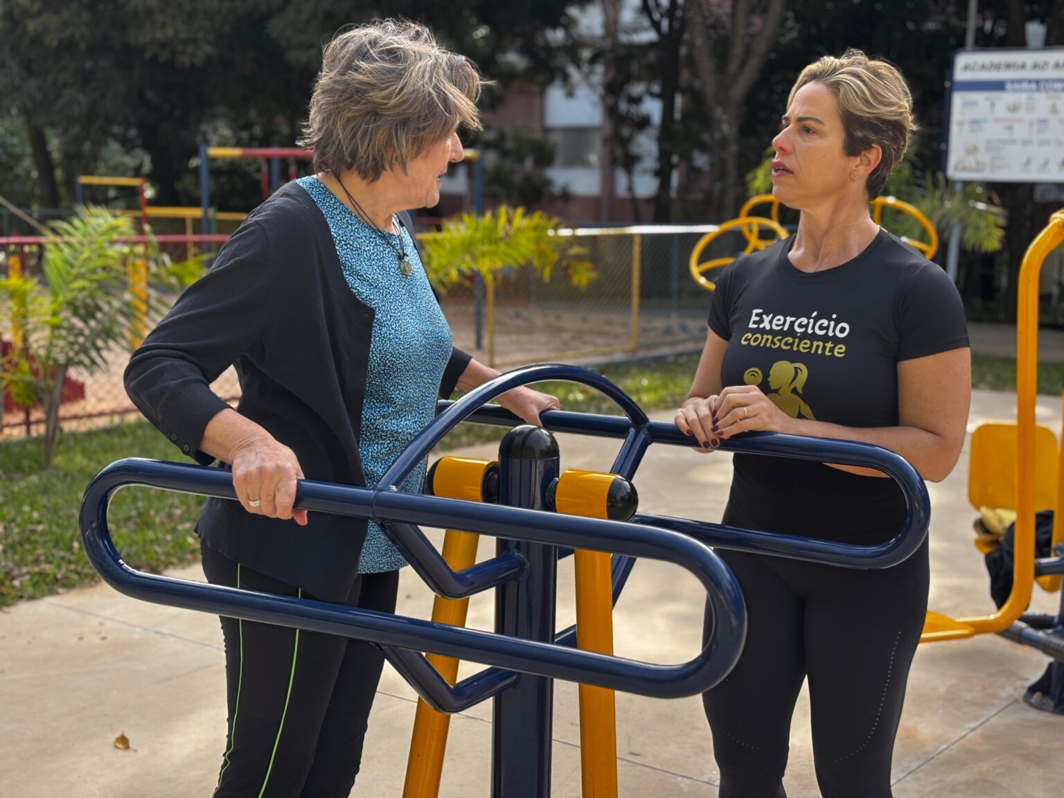 PECs: professora ensina como treinar melhor em academias comunitárias ...