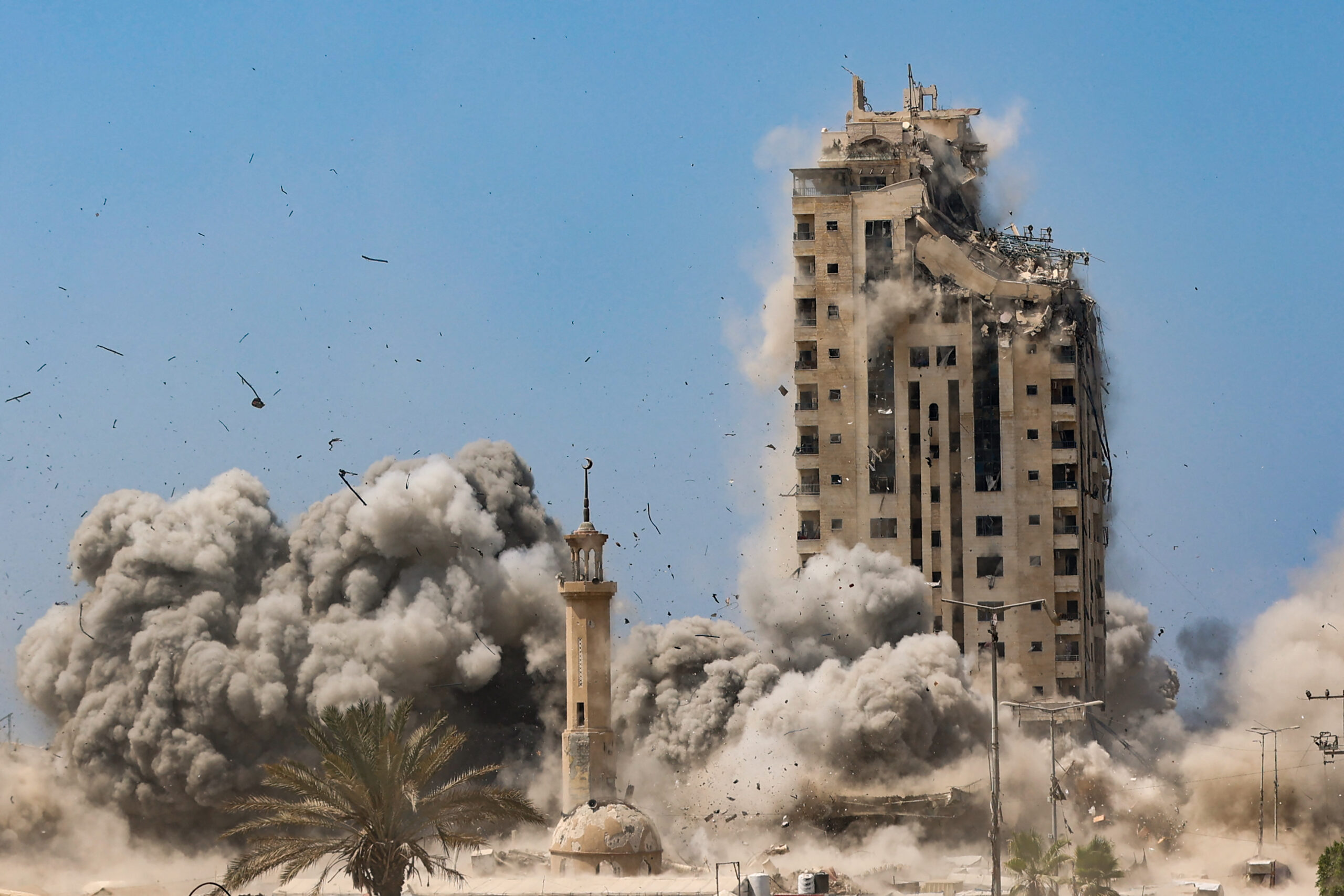 Israel lança ataque de drone no sul do Líbano e mata cinco pessoas ...