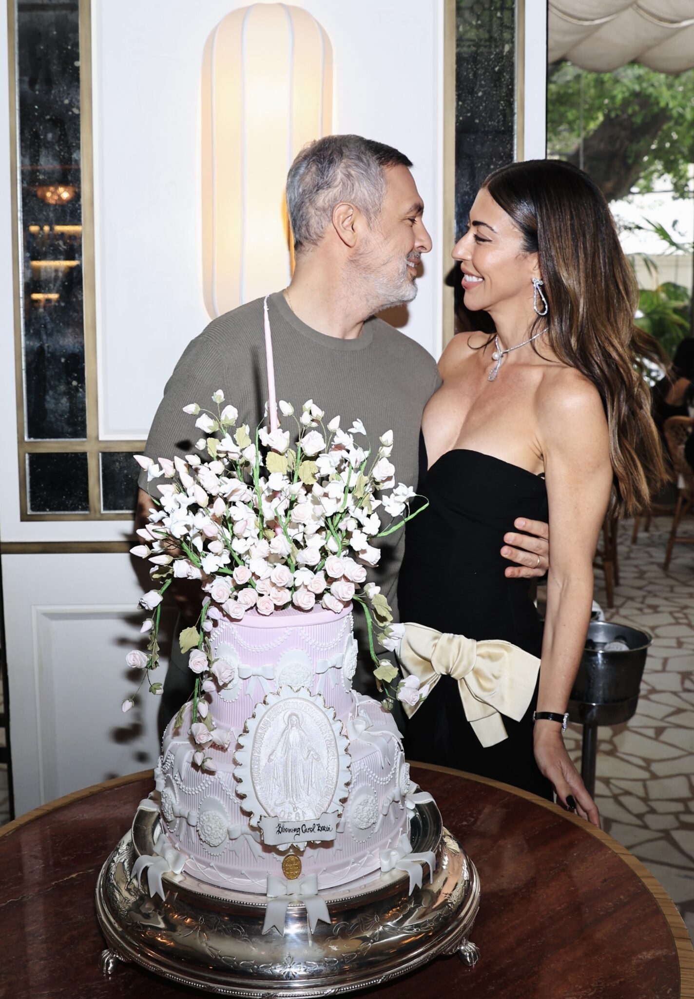 Carol Bassi celebra aniversário com almoço intimista; veja fotos ...