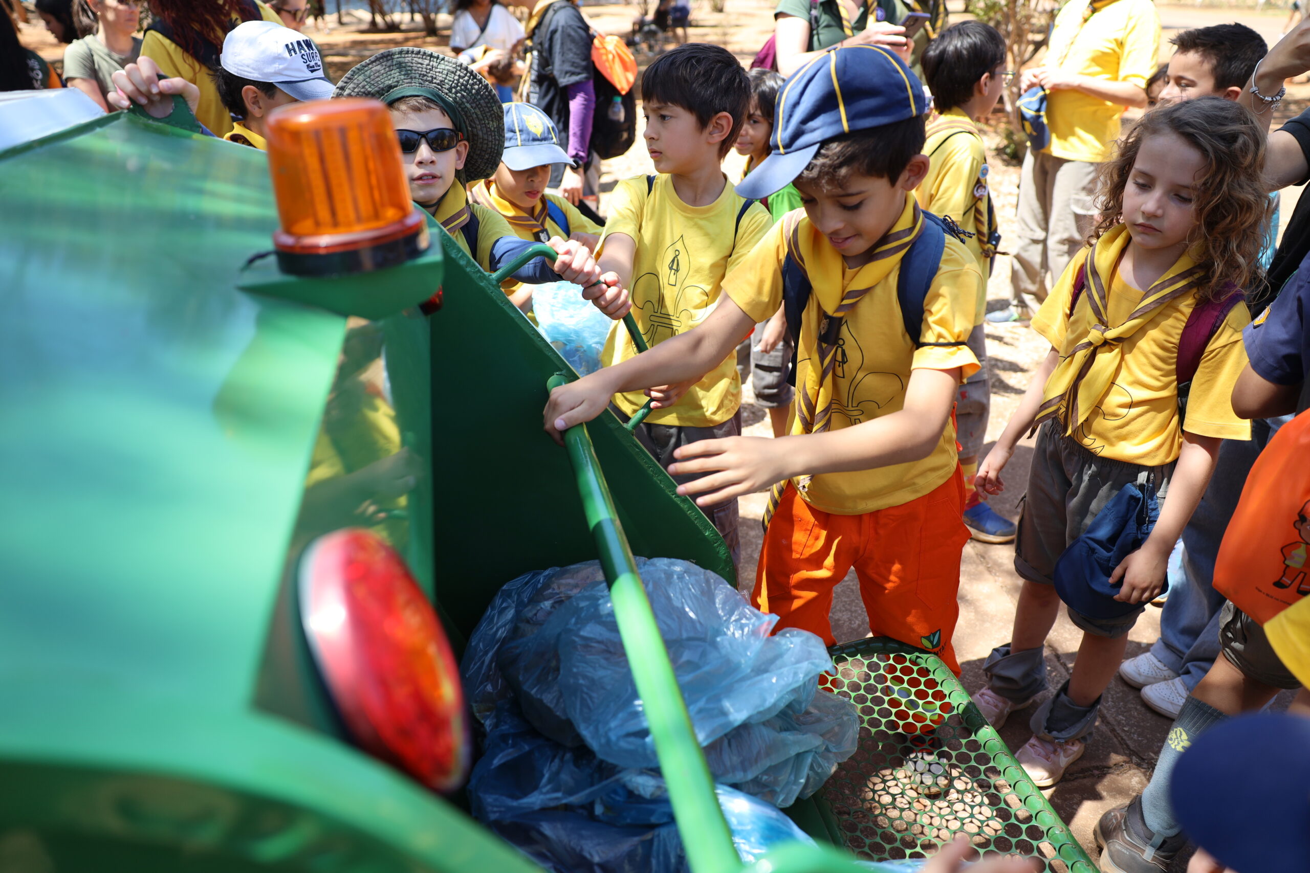 Campanha Lixo no Lixo mobiliza voluntários no Parque da Cidade | Jornal ...