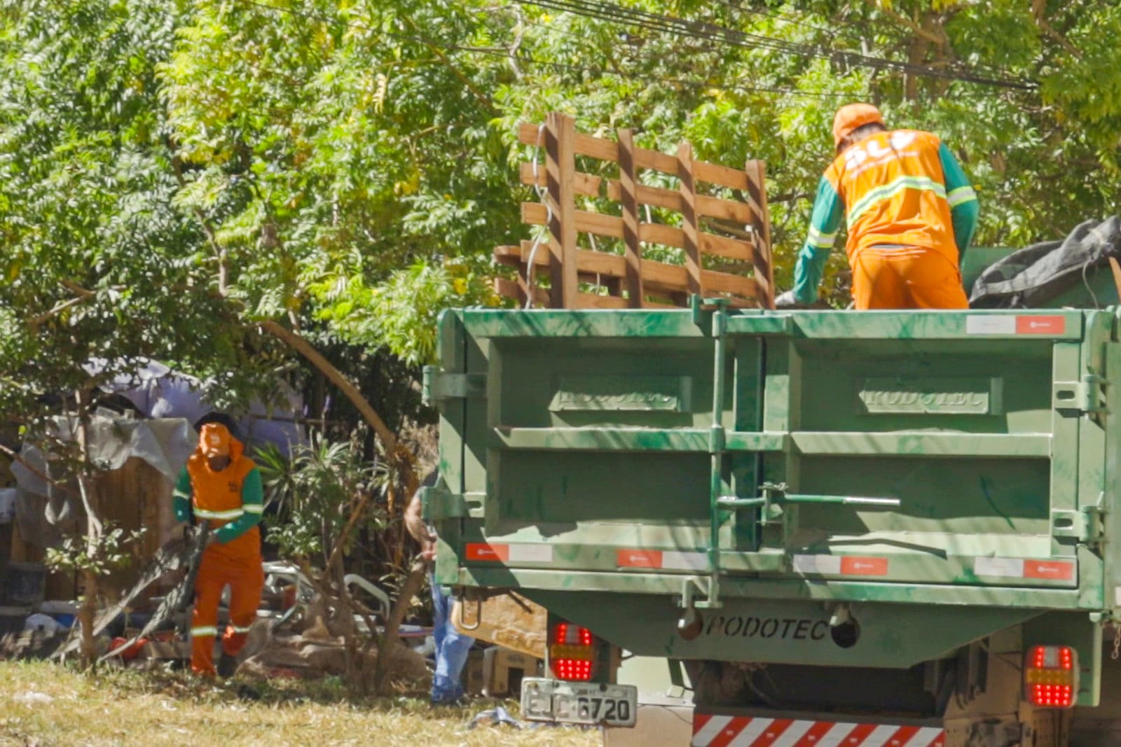 Ação coordenada do GDF atende a mais de 30 pessoas em situação de rua ...