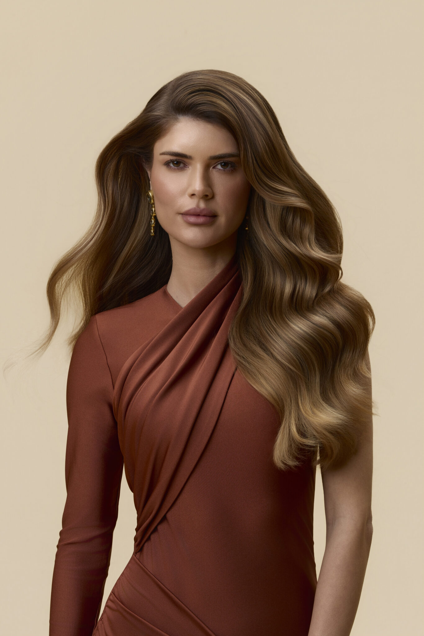 Hairstylist Romeu Felipe lança colorações de cabelo inspiradas em tons ...