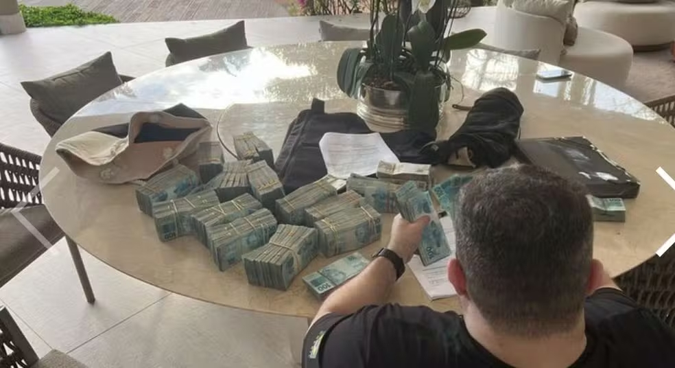 Caso Master Pf Apreendeu R 230 Milhões Em Obras De Arte Dinheiro