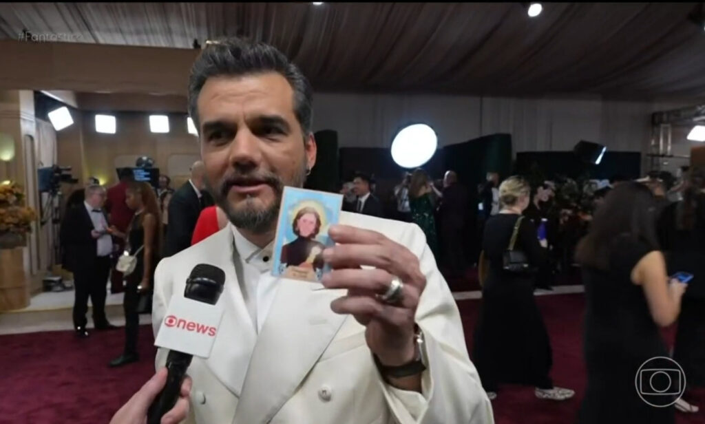 Fernanda Torres comemora vitórias de Wagner Moura e ‘O Agente Secreto ...